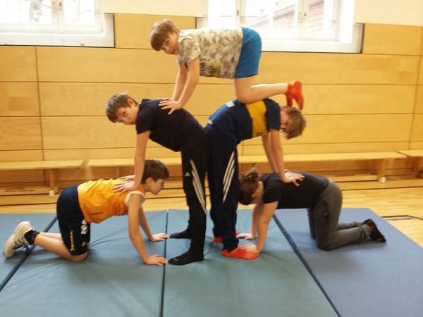 Akrobatik – Thomas-Mann-Grundschule